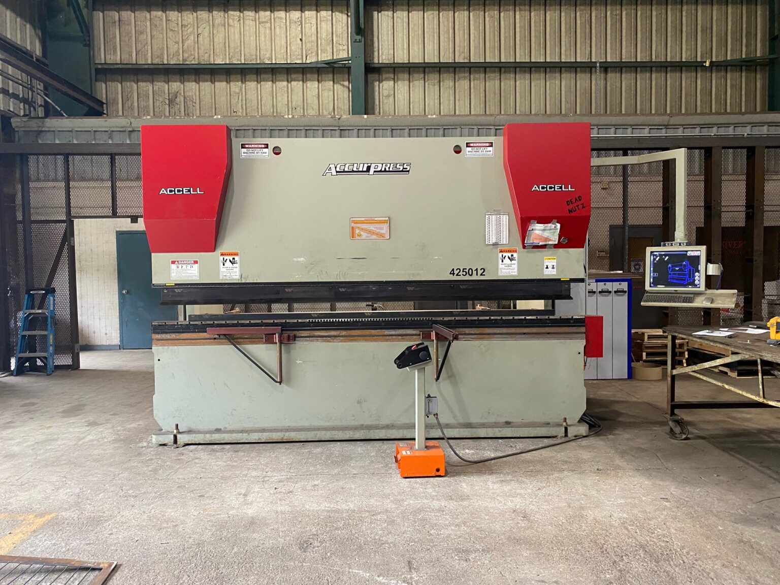 Services - Universal Steel